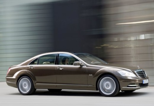 Mercedes S 250 CDI - Darf's ein bisschen weniger sein? - autoplenum.at