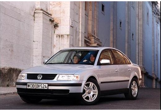 Testberichte und Erfahrungen: VW Passat 2.0, 115 PS Limousine (2000 ...