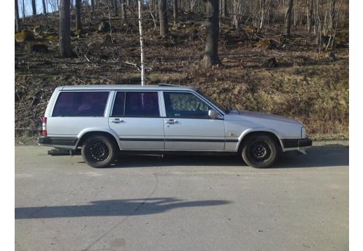 Testberichte und Erfahrungen: Volvo 745, 115 PS Kombi (1984-1984 ...