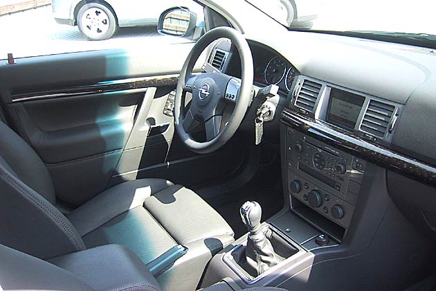 Bilder: Der Opel Signum mit neuem 1,9-Liter-CDTI-Diesel im Test ...