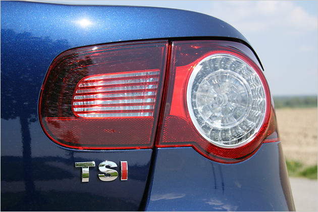 Bilder: Die Göttin der Morgenröte reitet jetzt auf 122 Pferden ...