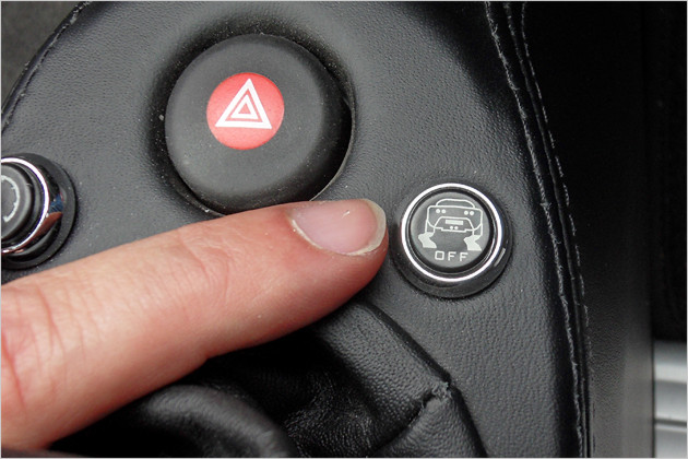 Bilder: Lotus Elise mit neuem Motor: Wenn das Lenkrad Pogo tanzt ...