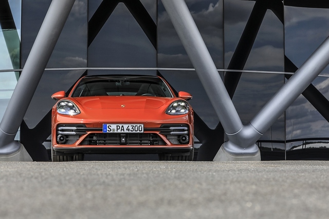 Bilder: Porsche Panamera 2021 - Mehr Leistung - mehr Elektro ...